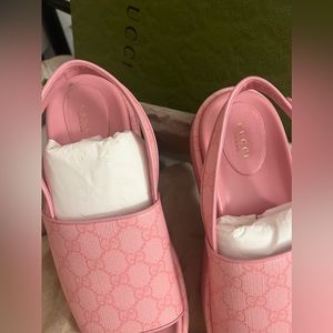 Gucci | Shoes | New Gucci Angelina Pink Logo Platform Slides | Poshmark